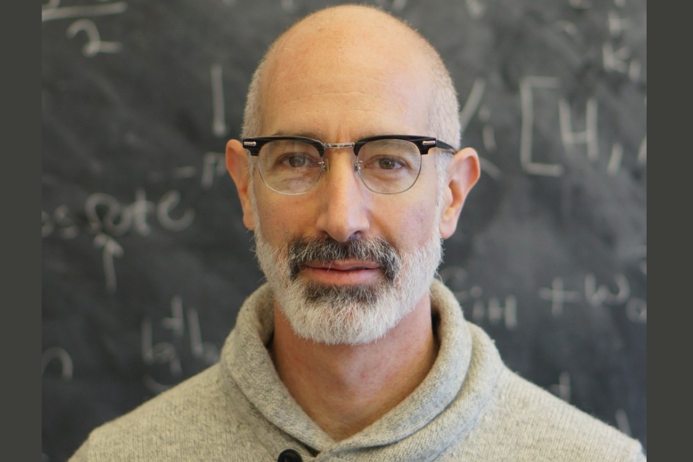 Toward a Quantum Computer That Calculates Molecular Energy - Current ...