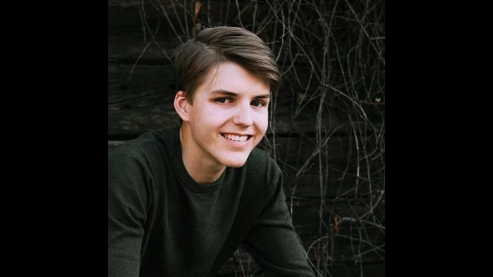 Young computer-science student uses AI to decipher Ancient Herculaneum ...