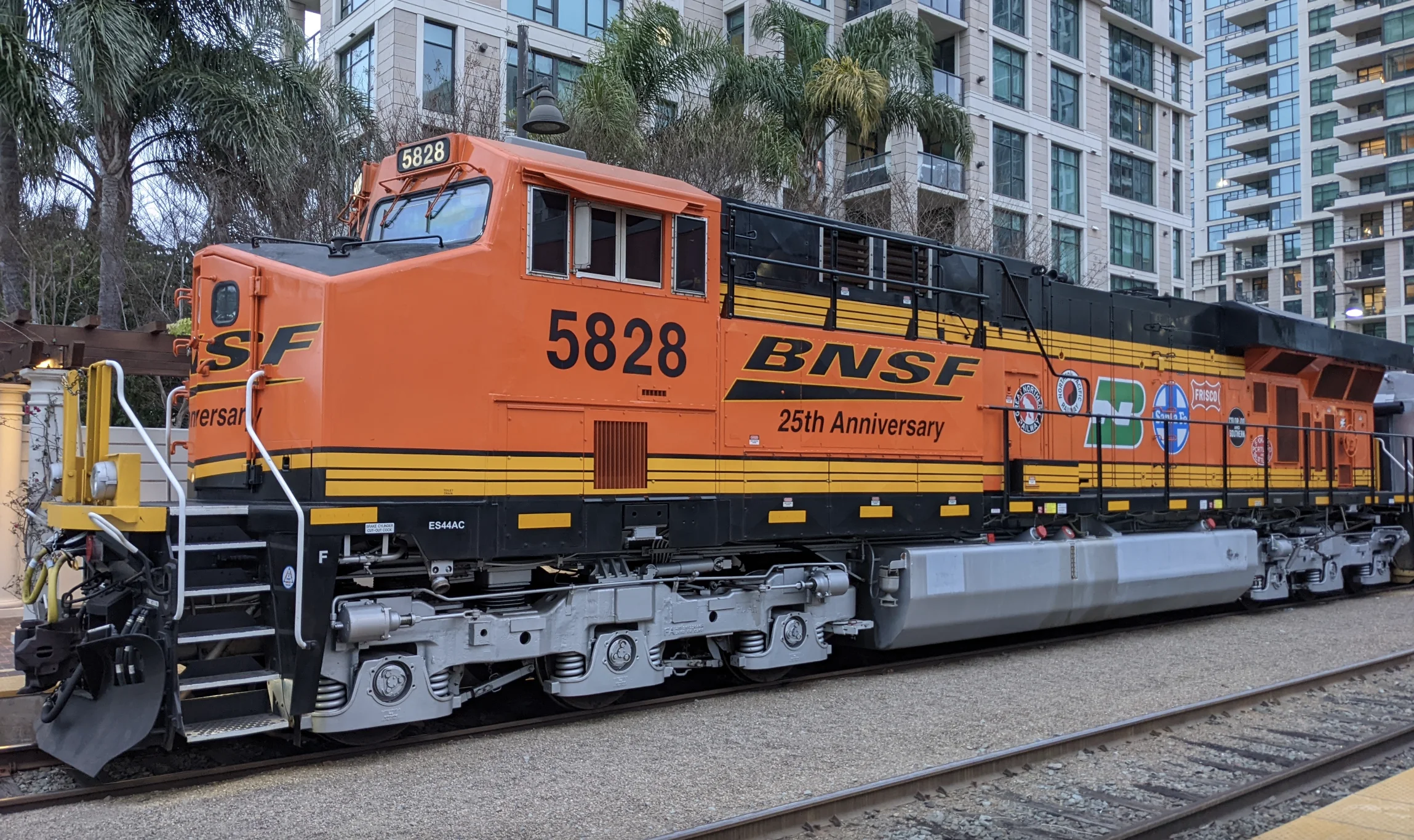 BNSF stays silent as rail industry faces pressure to meet FCC’s 2025 ...