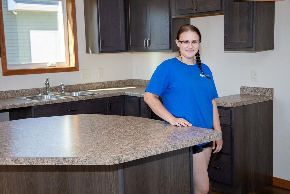Girl Self-Corrects, Find Path to College - WC Wisconsin News
