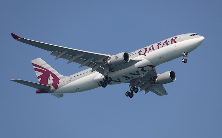 Qatar Airways enters sponsorship deal with Sydney Swans football team ...